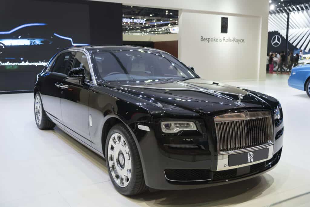 Top Luxury Cars in the World: Ultimate Guide